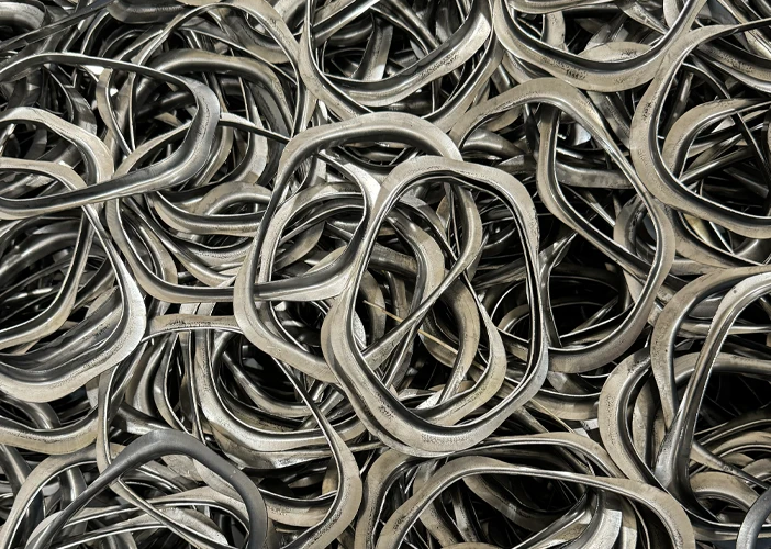 Metal trimming and edging - Ribbing and flanging